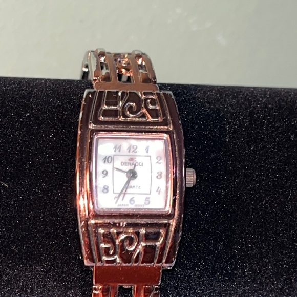 Denacci | Accessories | Denacci Vintage Womens Watch Petite Size Works ...